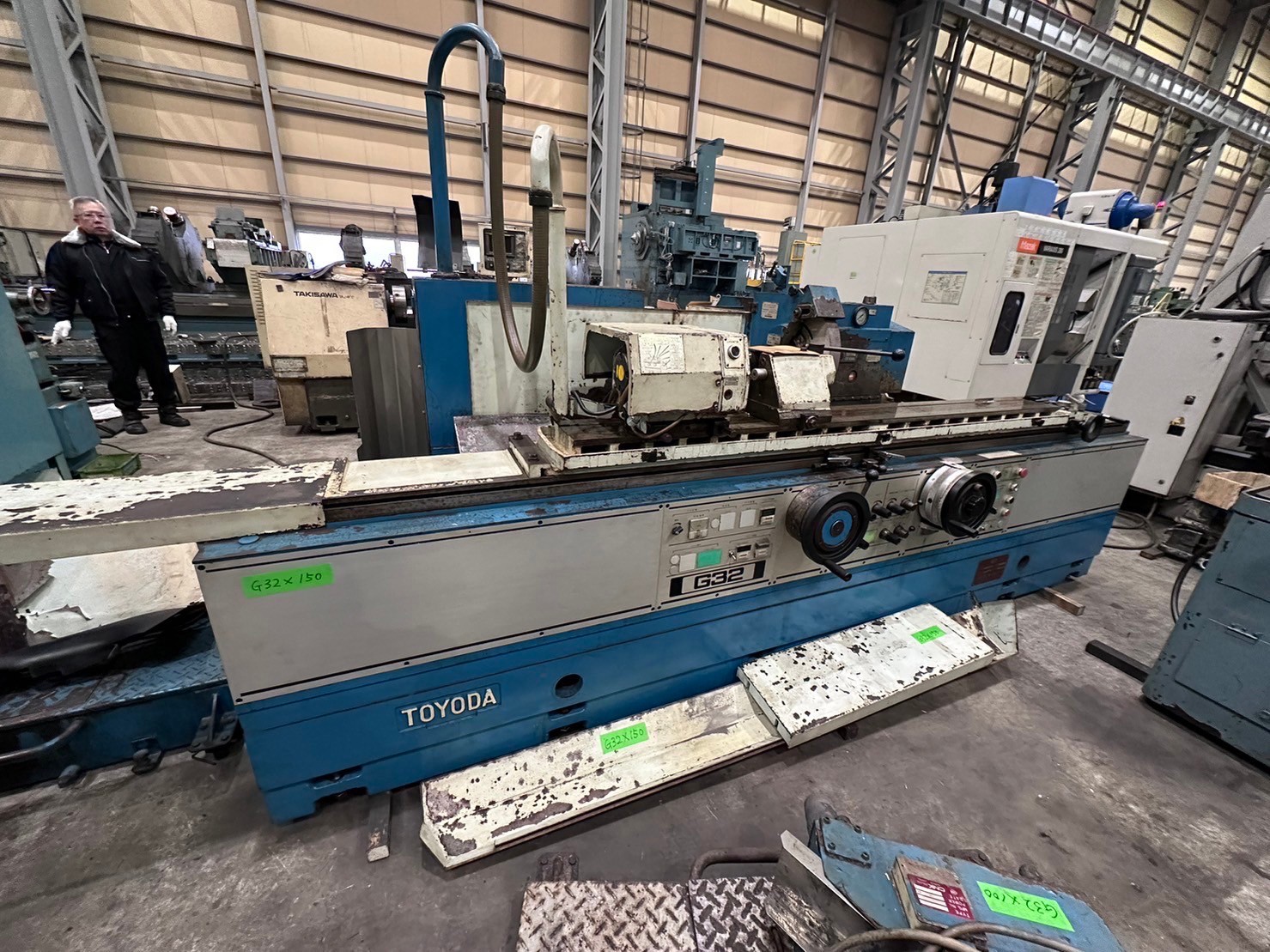 for sale, Used Cylindrical grinder in Osaka, Japan